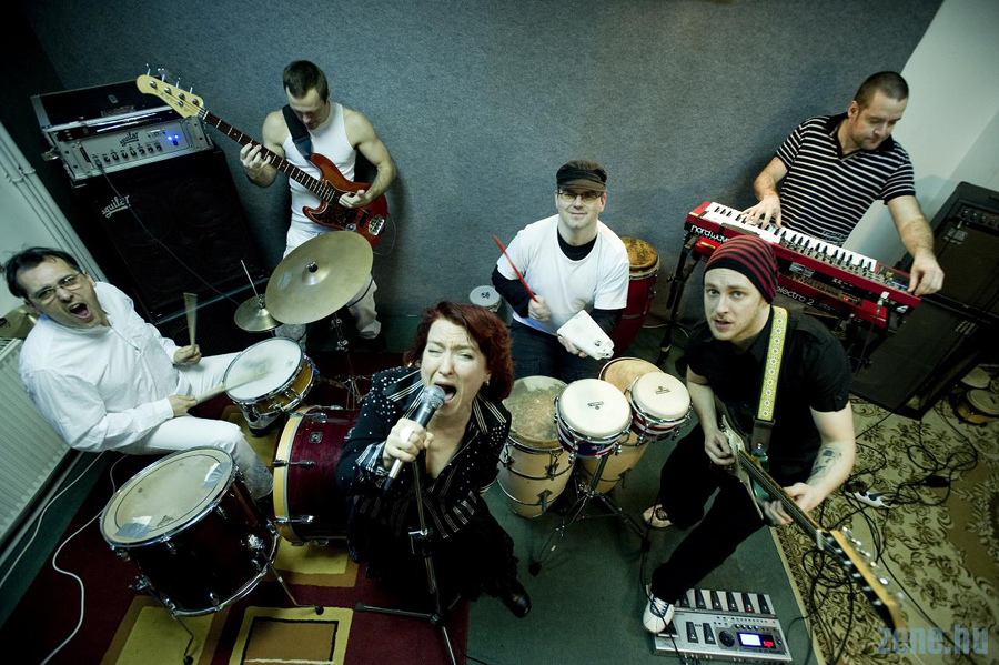 Zene.hu - MaZeSzak - Erik Sumo Band - Adatlap